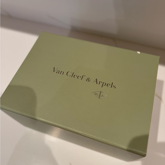Van Cleef & Arpels | Accessories | Van Cleef And Arpels Gift Box | Poshmark